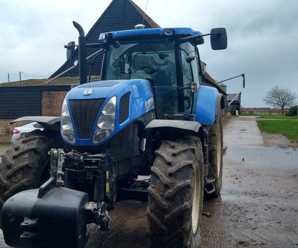New holland T7.220PCSW | GCB Agricultural Machinery