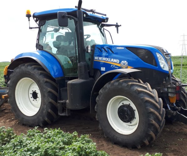 New Holland T7.210 Auto Command | GCB Agricultural Machinery