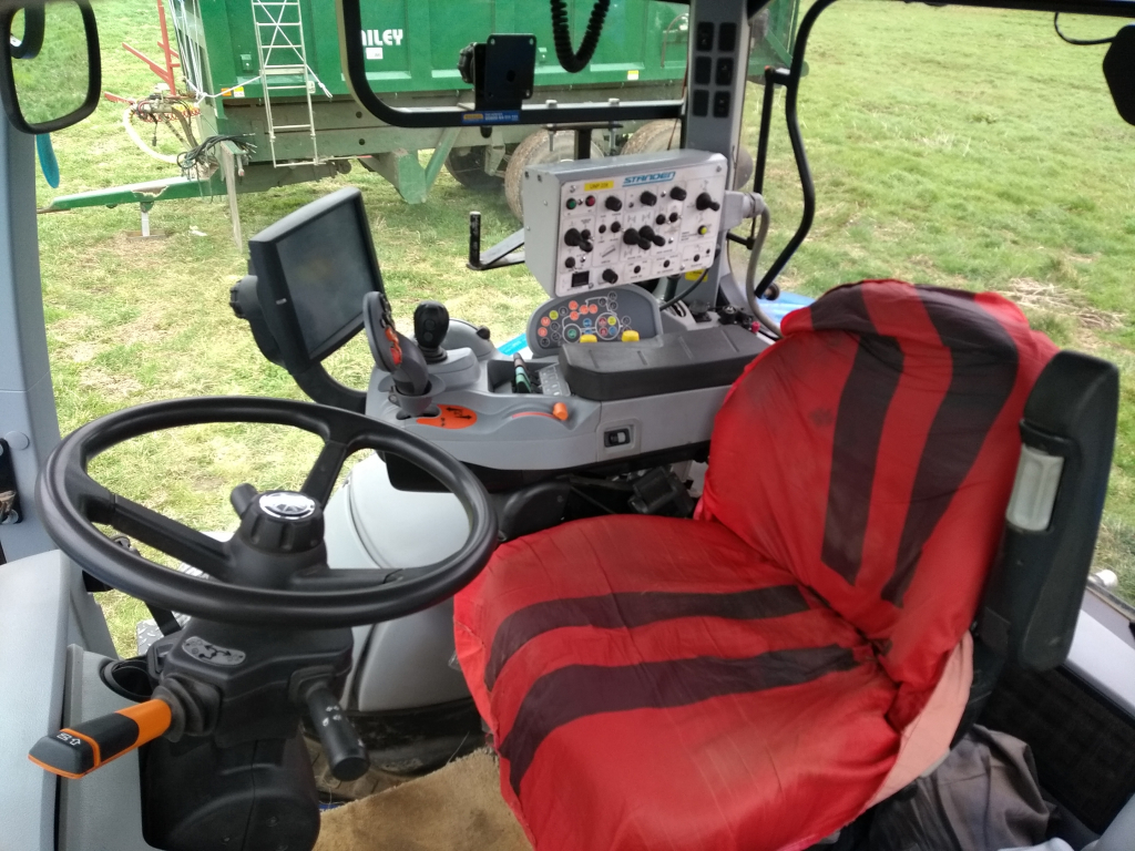 New Holland T7210 | GCB Agricultural Machinery