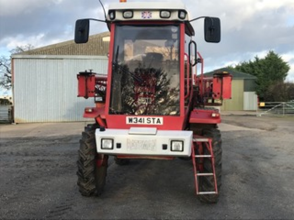 Bateman RB16 | GCB Agricultural Machinery